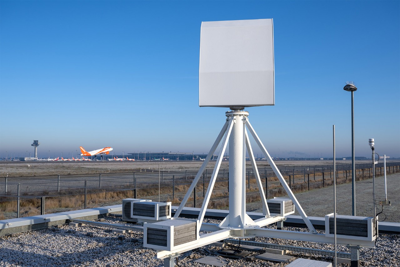 Bird Radar and Deterrence at FBB | Robin Radar